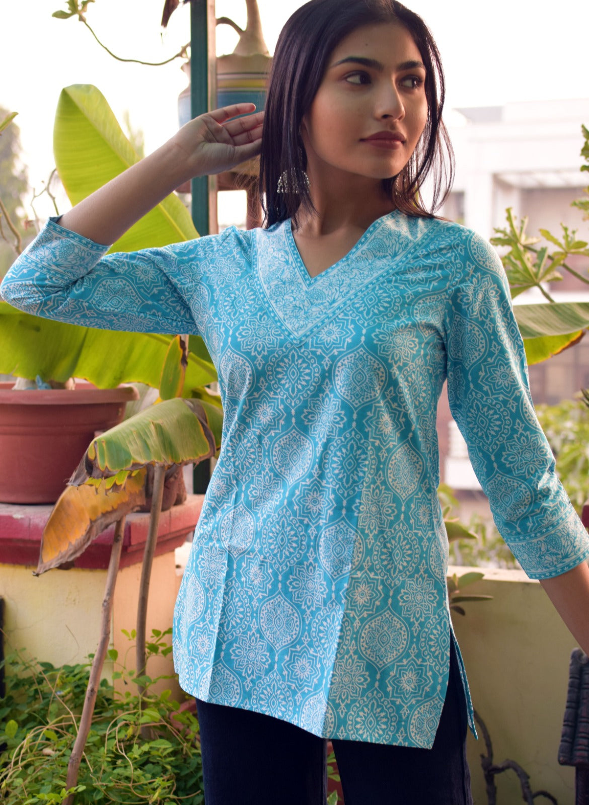 V-neck mughal blue short Kurti – Jaipur Hand Block